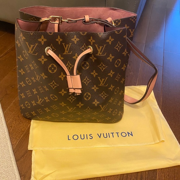 Louis Vuitton Paper Bag Color | semashow.com